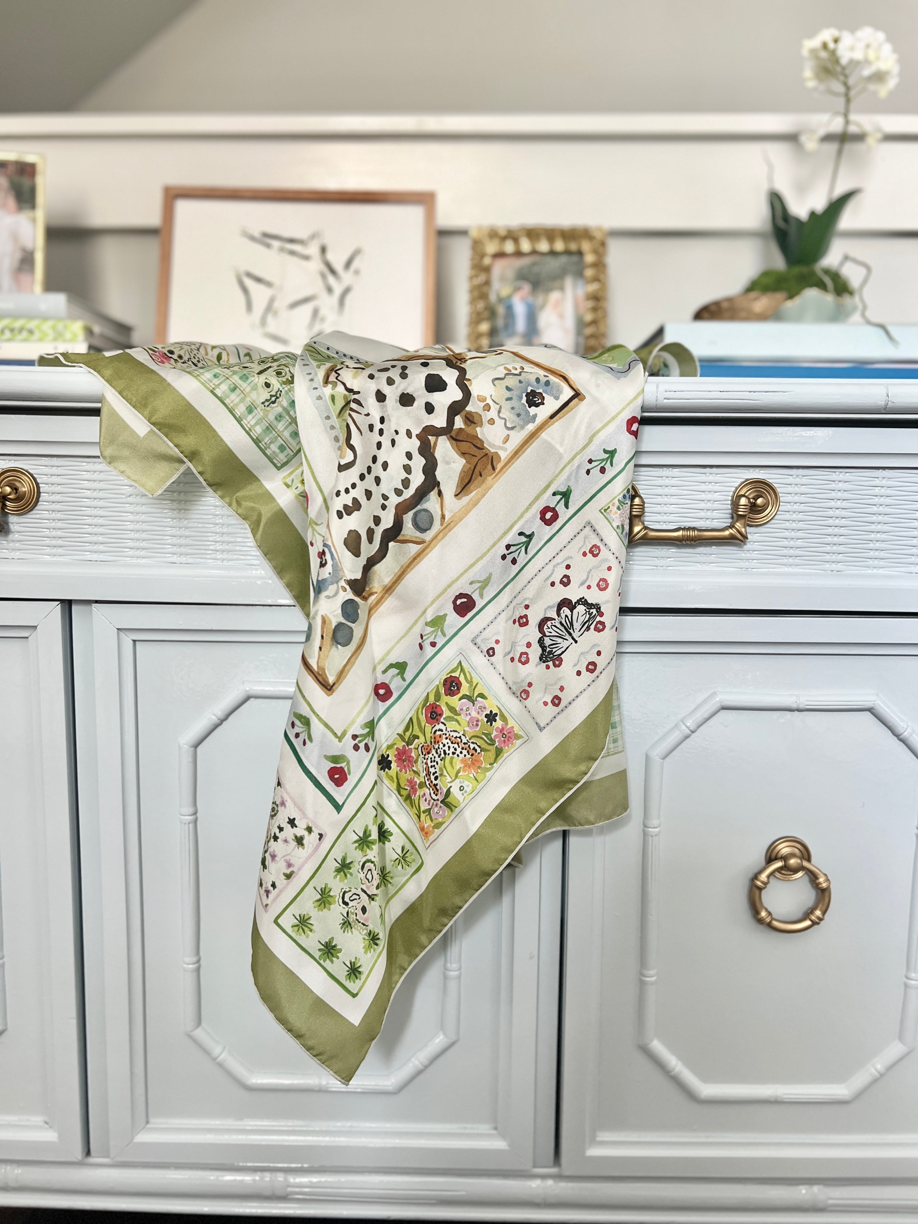 Papillon Jardin Scarf – Evelyn Henson